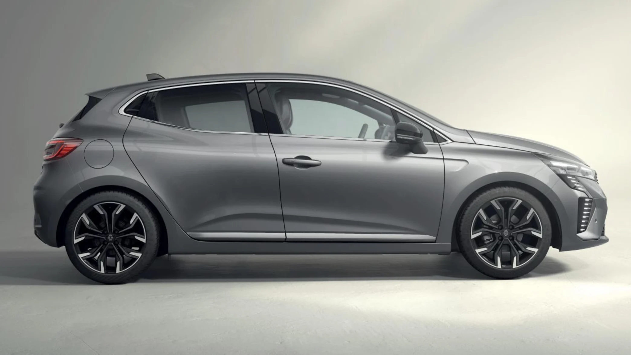 RENAULT CLIO PHASE 2 | Enterprise Rent-A-Car